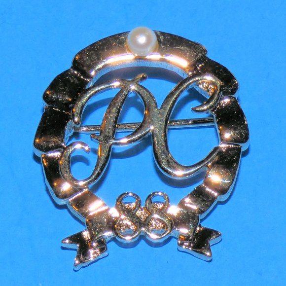 Jewelry | Vintage Avon Presidents Club Brooch Pin 1988 8s Pc 88 Gold ...